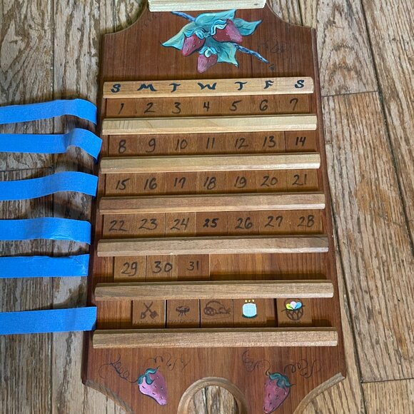 Dutch Country Family Crafts | Wall Decor | Vintage 99s Wooden Perpetual ...